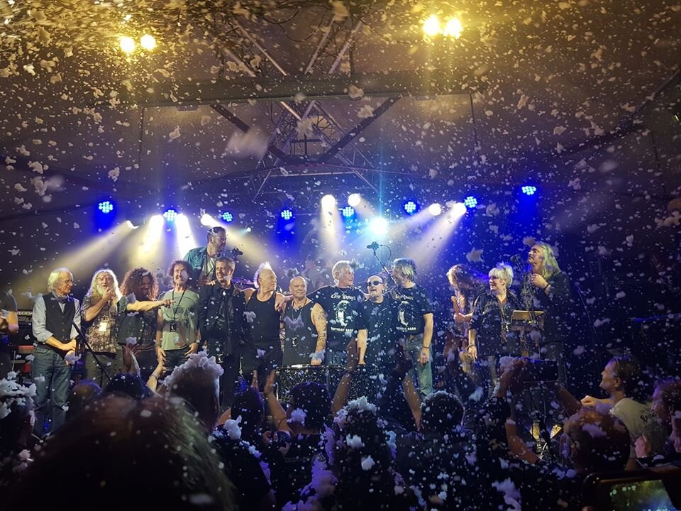 Gallery – The Robin