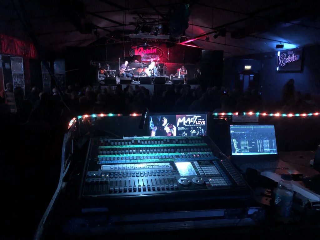 Gallery – The Robin